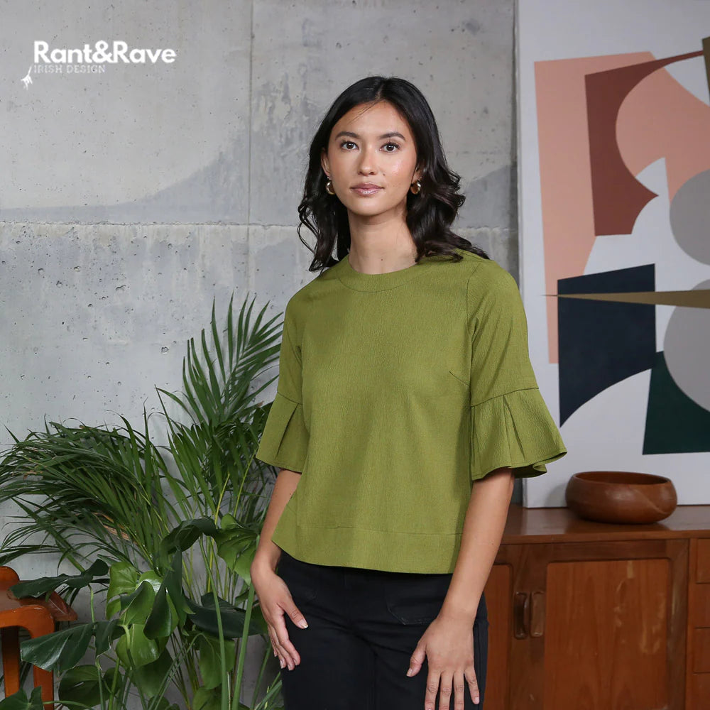 Rant & Rave Lin Top Green – Savana Boutique